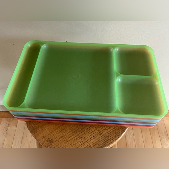 Dining | Great For Summer By The Pool Six Tupperware Stackable ...